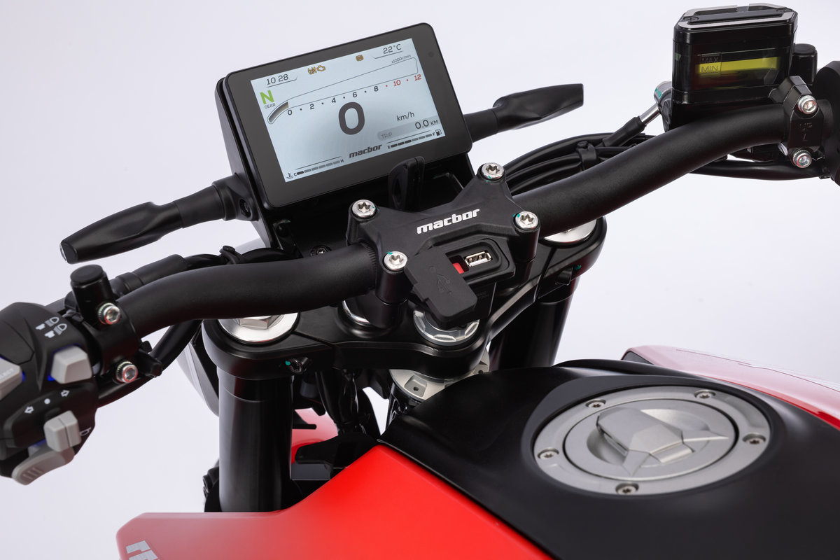 Prueba Macbor Shifter 125 EVO: naked sin carnet equipada a tope por ...