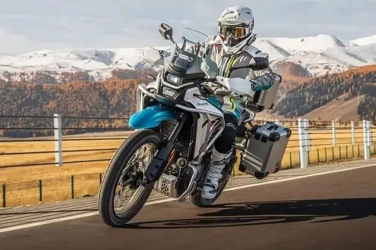 CFMoto 450MT 2024 Directomotor CFMoto 450MT 2024 Directomotor
