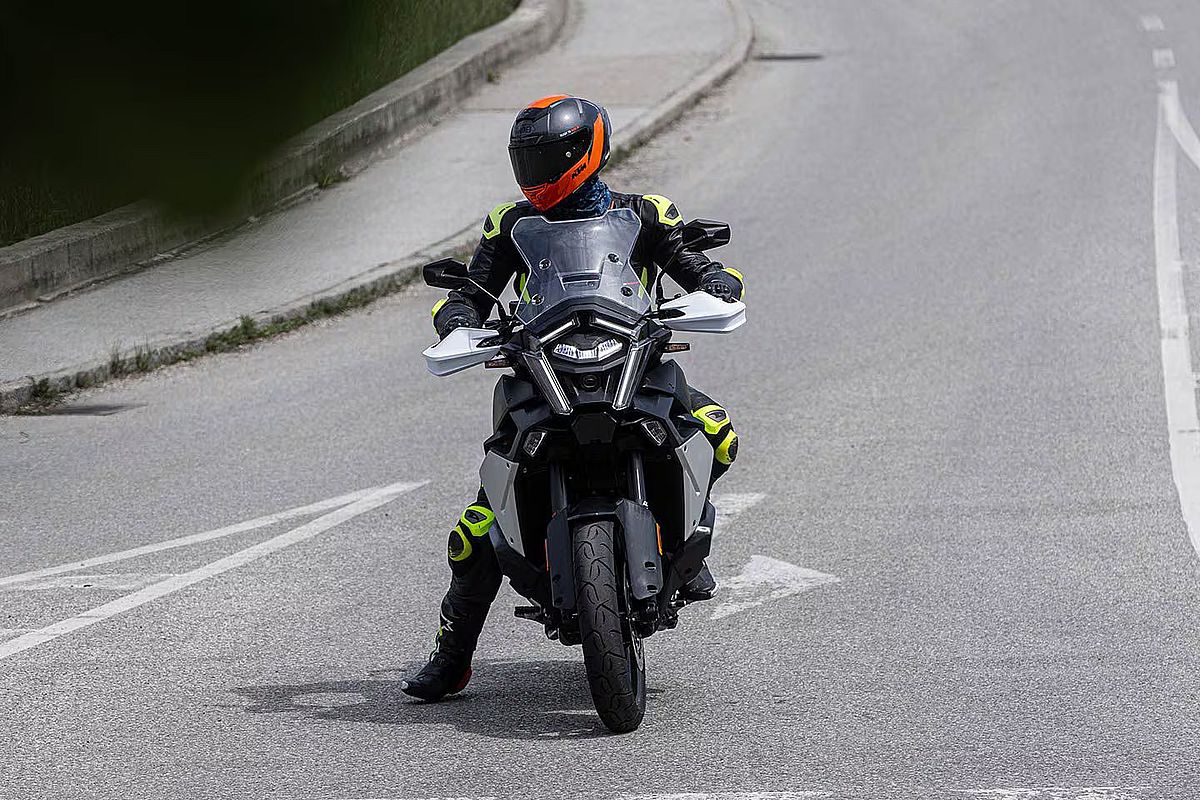 Nuevas KTM 1390 Rally, Super Adventure y ¿1490? | Moto1Pro