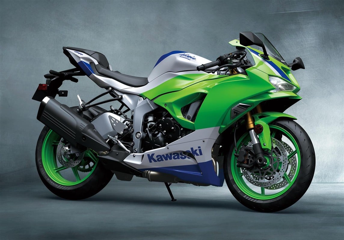 Nuevas Kawasaki Ninja 40 Aniversario: homenaje a la ZXR-7 | Moto1Pro
