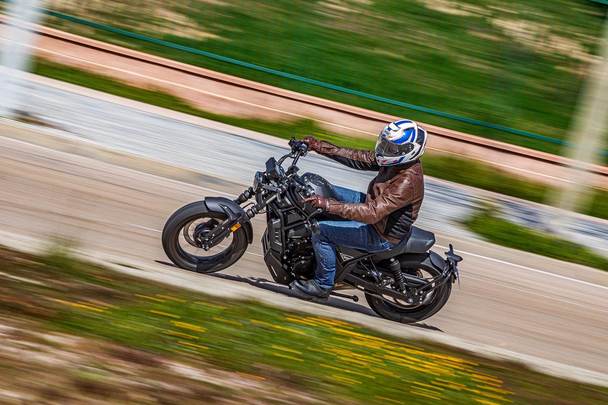 Zontes C125: la custom sin carnet que lo tiene todo | Moto1Pro